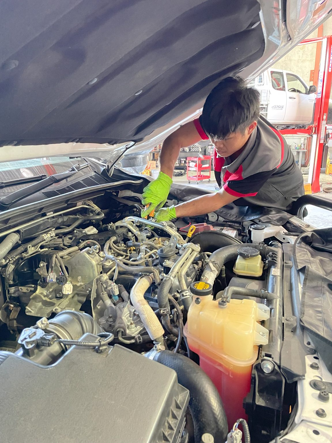 4WD Inlet Manifold Cleaning: Symptoms and Benefits | BB Garage